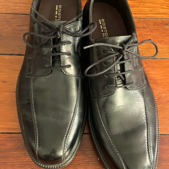 Bostonian | Shoes | Bostonian Flexlite Black Shoes | Poshmark